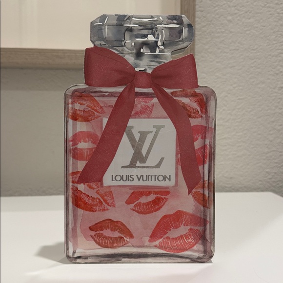 Louis Vuitton | Accents | Louis Vuitton Perfume Luxury Designer 3d ...